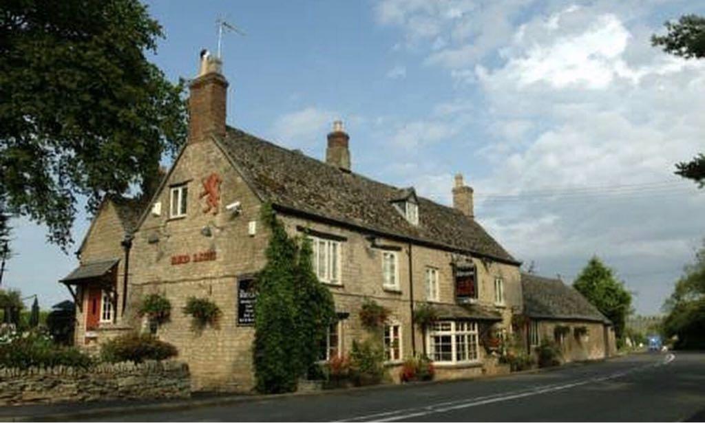 The Red Lion Pub | Long Compton, England | EV Station