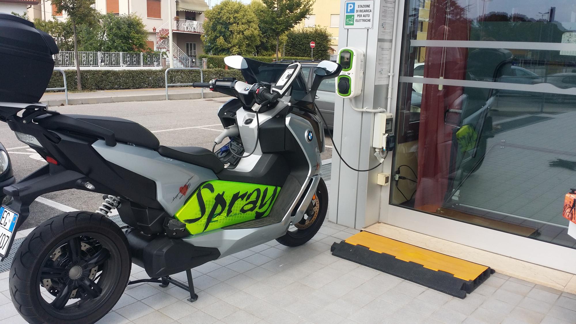 3 Bar'S Di Petracca Massimo | Portogruaro, Veneto | EV Station