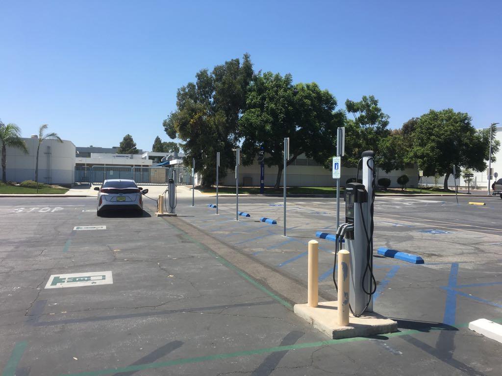 Cerritos College - Automotive Technology/Lot 10 | Cerritos, CA | EV Station