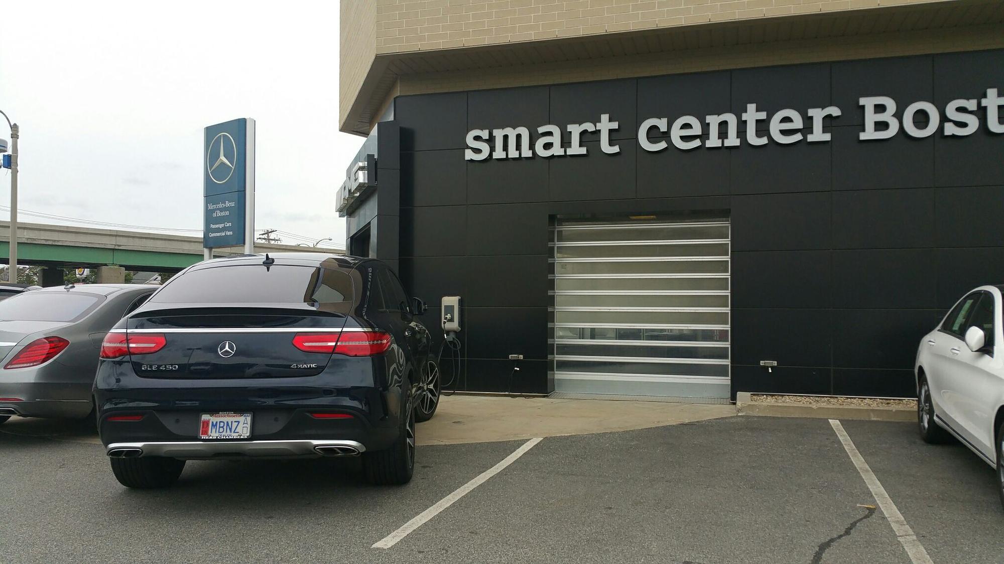 Mercedes Benz/Smart Center Boston | Somerville, MA | EV Station