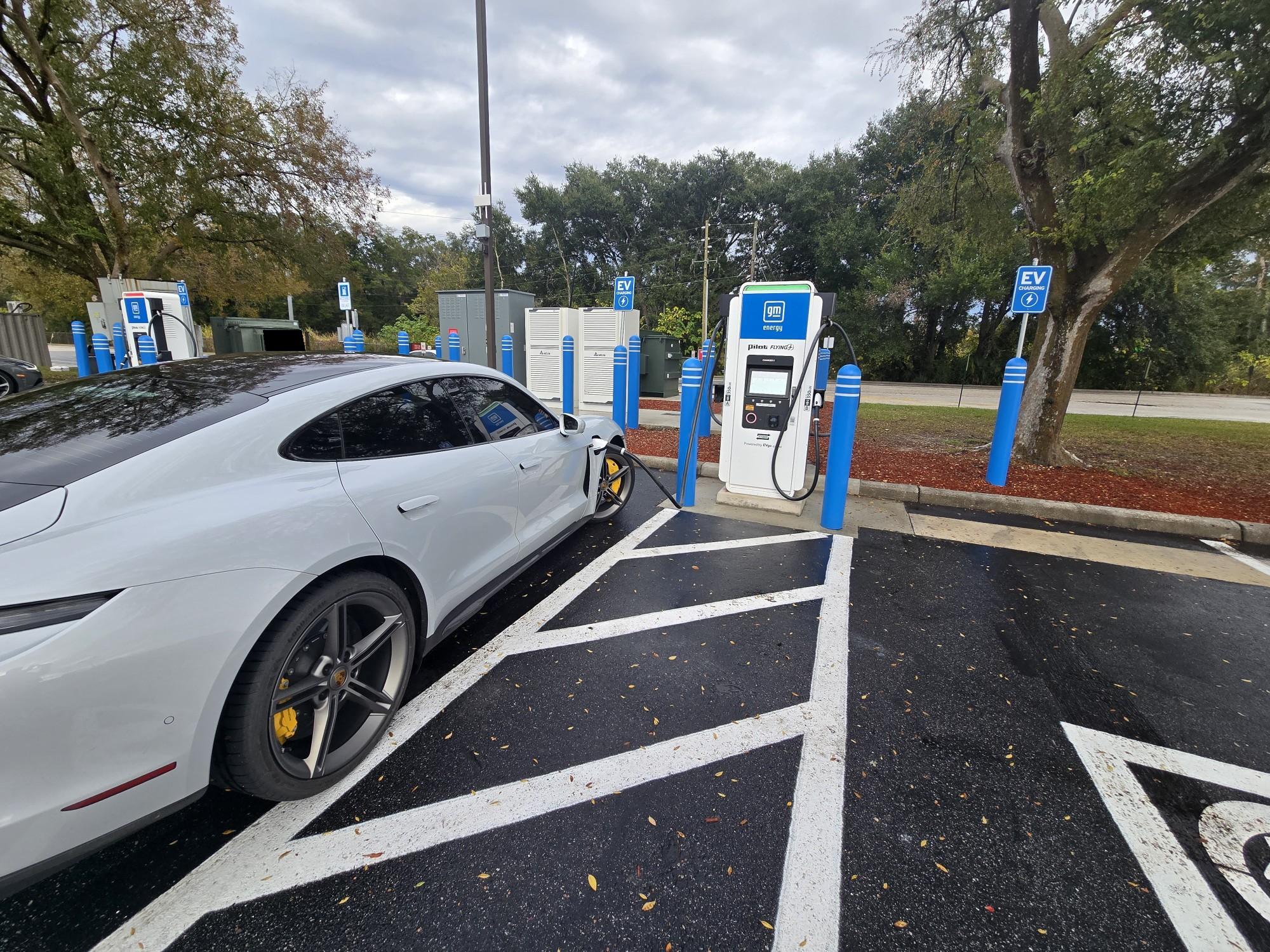 Pilot Travel Center Ocala | Ocala, FL | EV Station