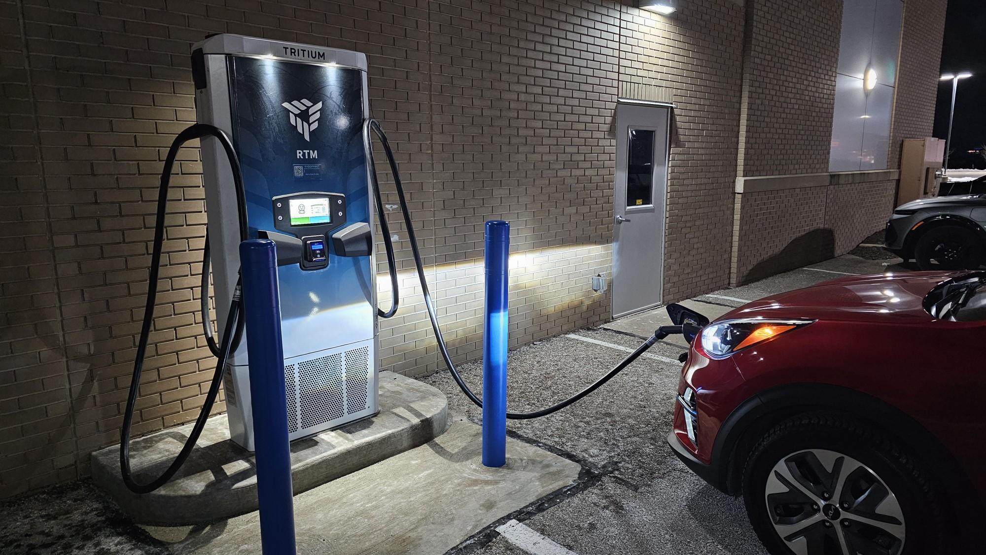 Lynch Chevrolet of Kenosha | Pleasant Prairie, WI | EV Station