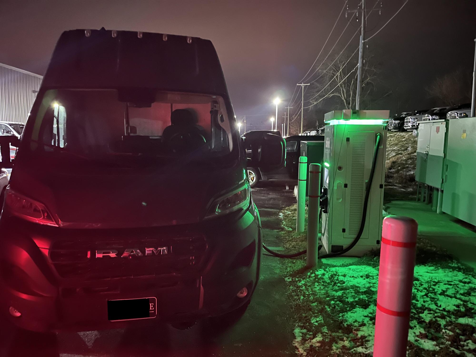 Sarchione Chrysler Dodge Jeep Ram | Dalton, OH | EV Station
