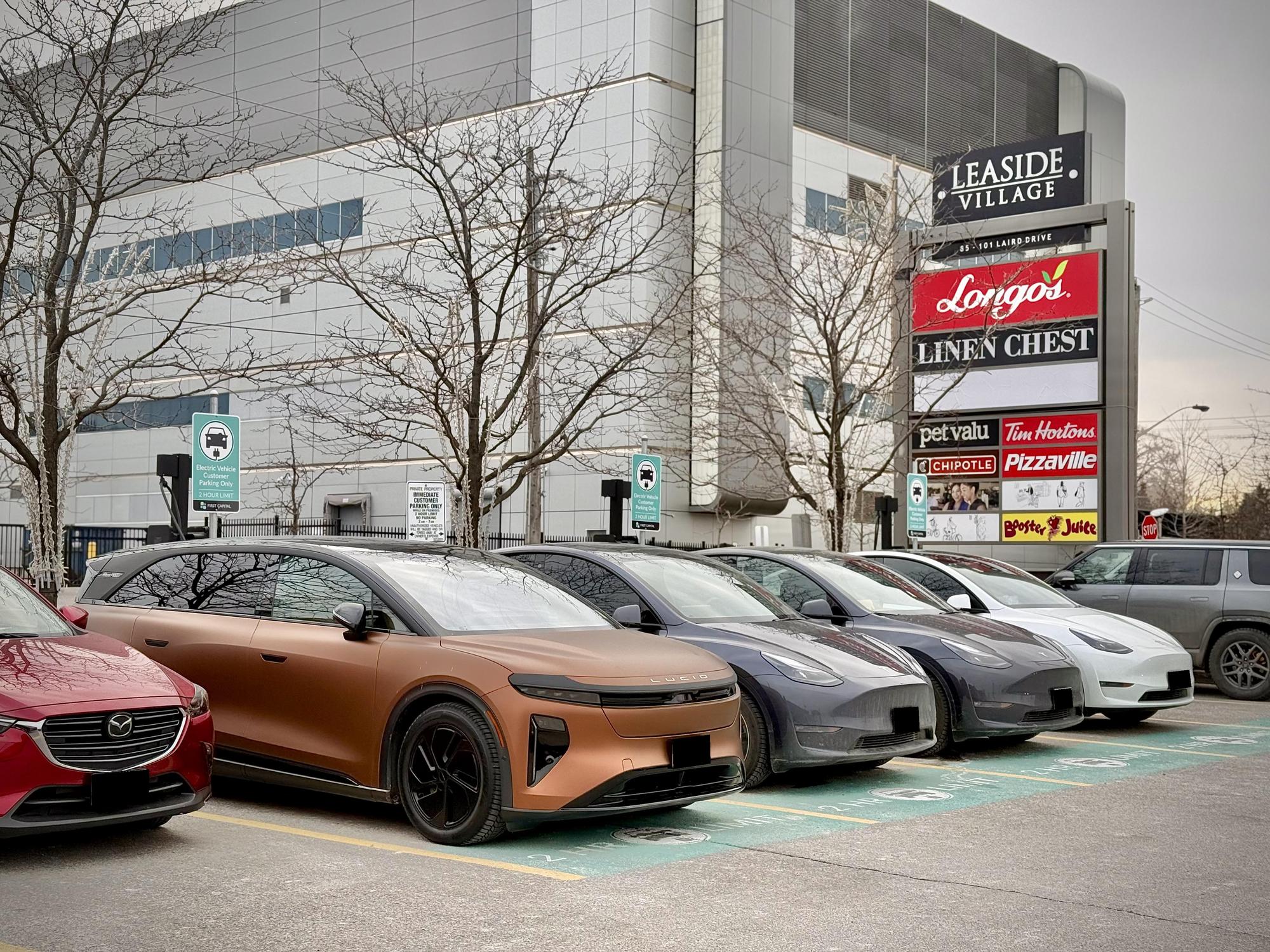 Leaside Village - Longo's (1) | Toronto, ON | EV Station