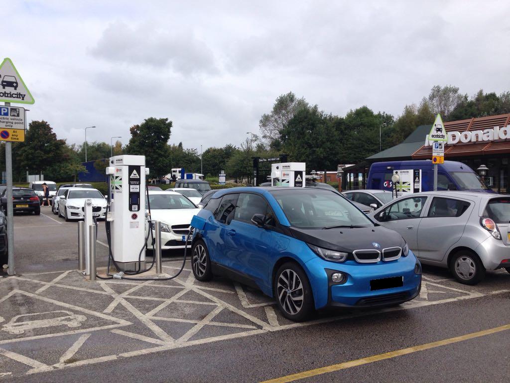 Lymm Services M6 / M56 (1) | Lymm, England | EV Station
