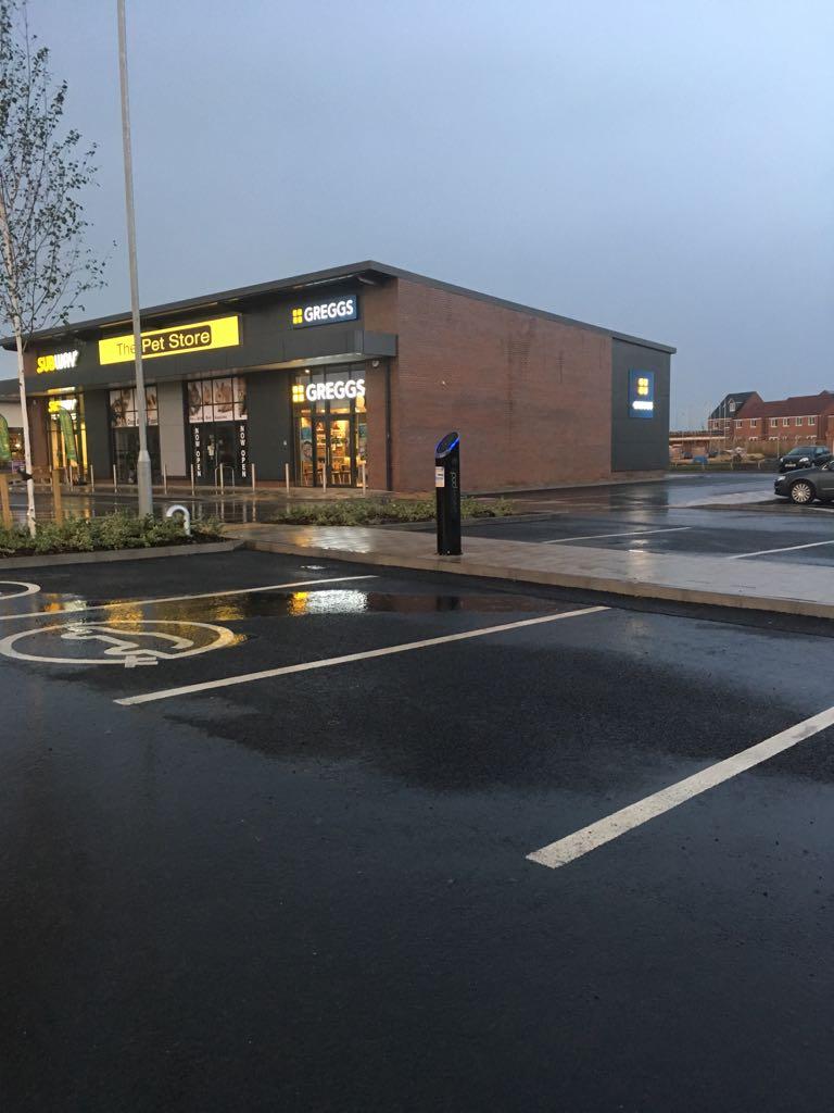 Snowhill Retail Park - Aldi | Wakefield, England | EV Station