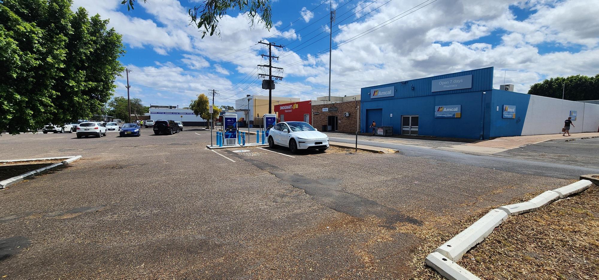 Return & Earn Moree Council Car Park | Moree, NSW | EV Station