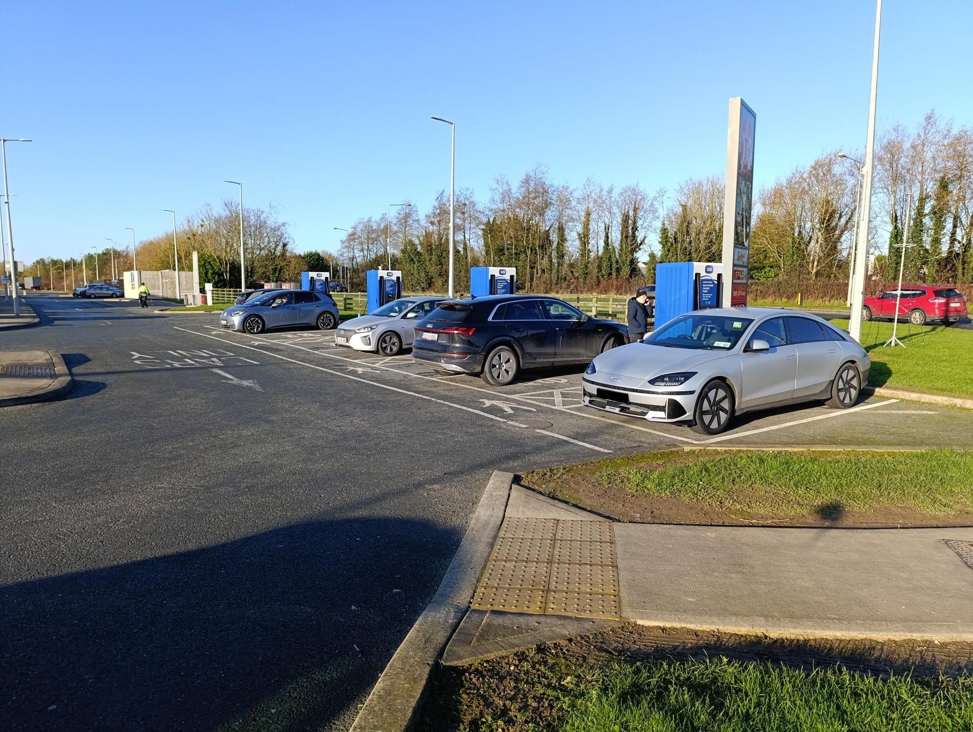 Texaco Kinnegad Plaza (2) | Kinnegad, WH | EV Station