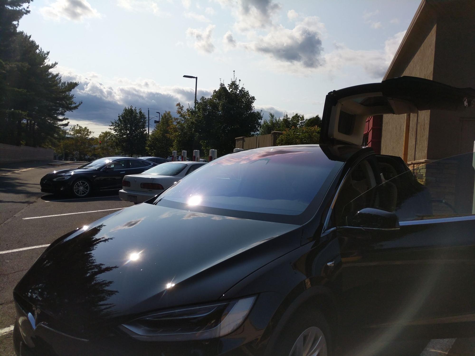 Corbins Corner Shopping Center | West Hartford, CT | EV Station