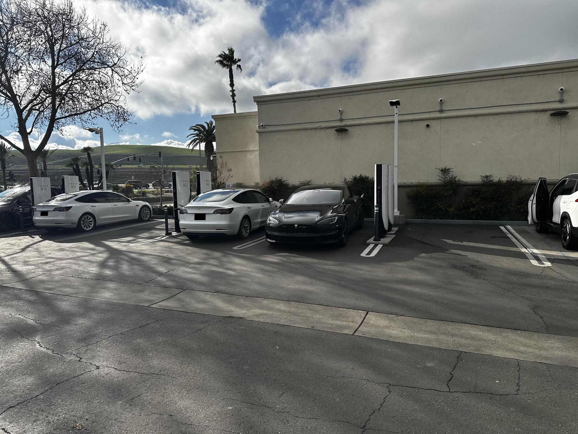Subway | Patterson, CA | EV Station