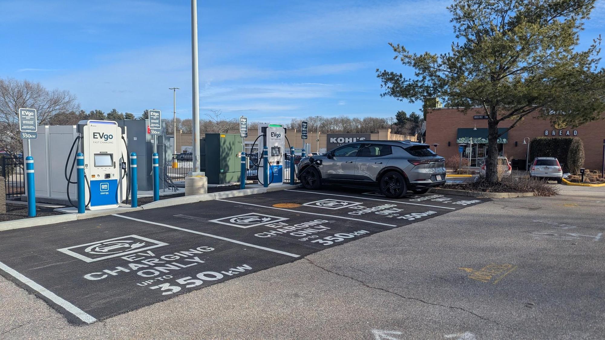 The Walpole Mall | Walpole, MA | EV Station