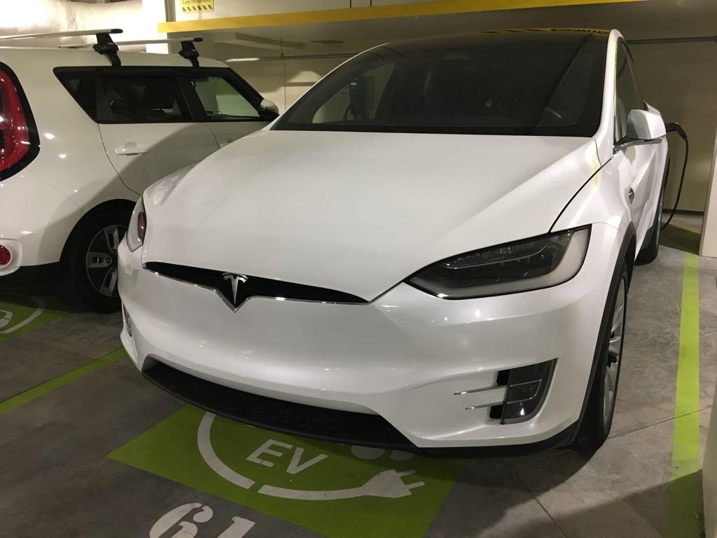 Delbrook Community Recreation Centre | North Vancouver, BC | EV Station