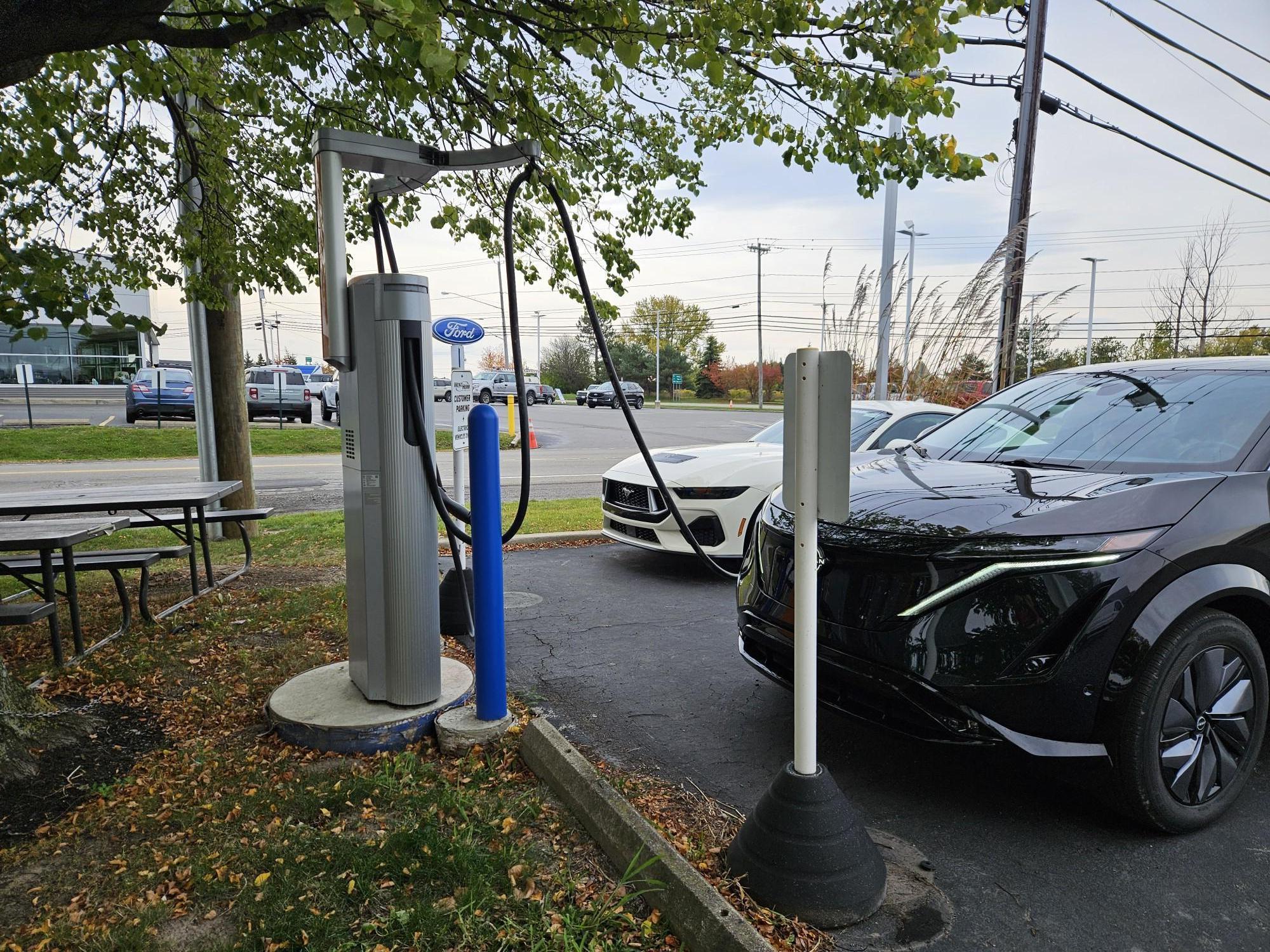 West Herr Ford - Quick Lane | Hamburg, NY | EV Station