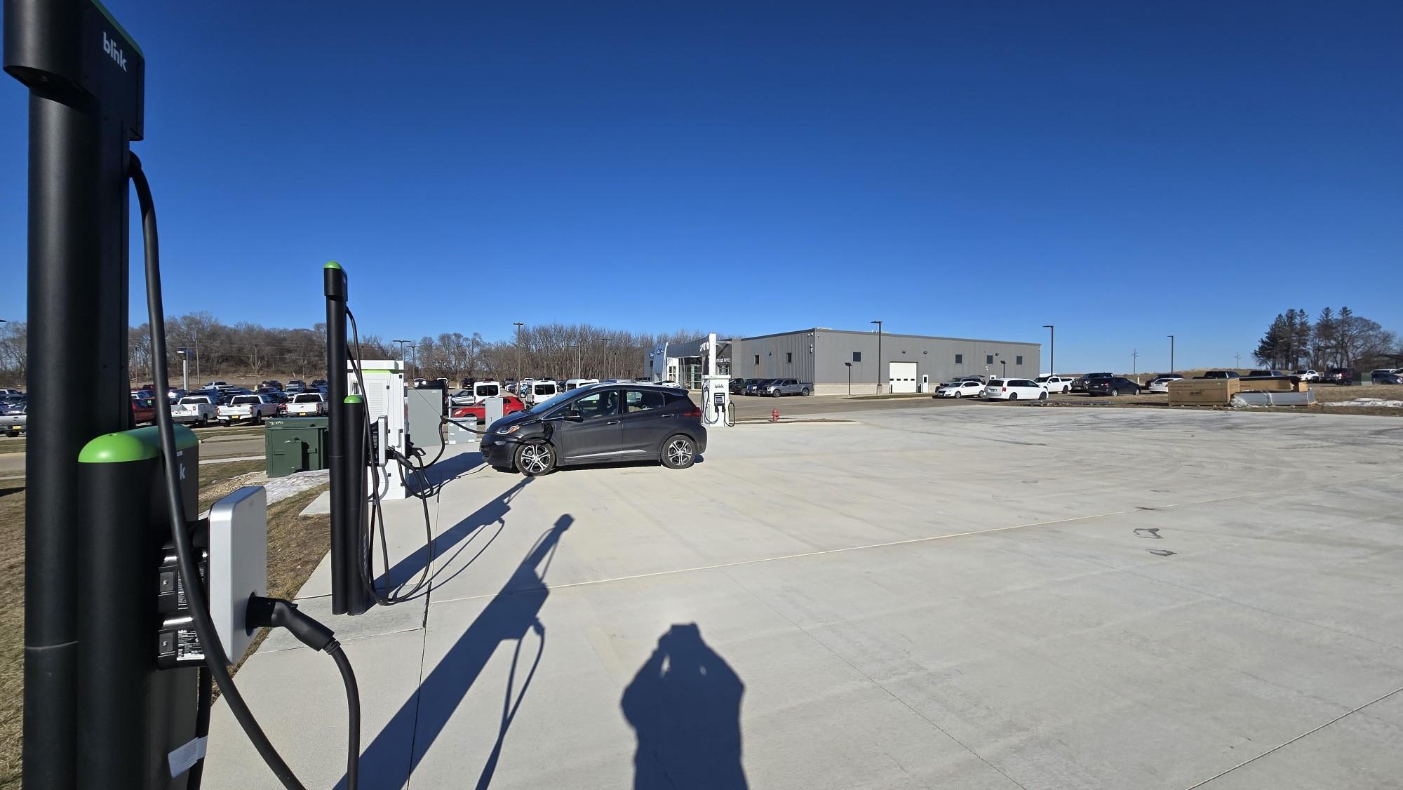 Roling Ford | Shell Rock, IA | EV Station