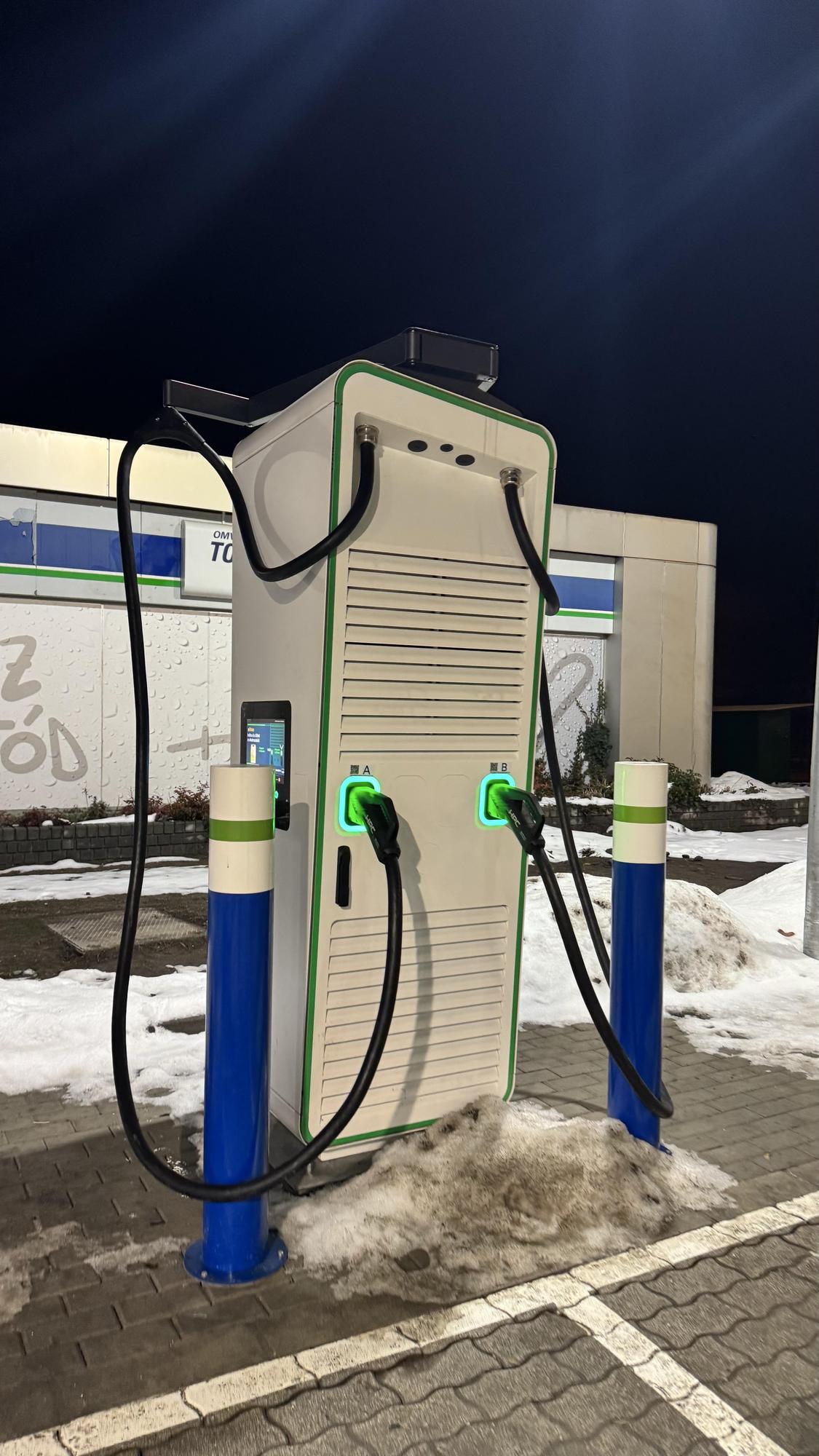 OMV max. 200 kW CCS2 x4 | Szentendrei út-Czetz J. U. Sarok, 1039 ...