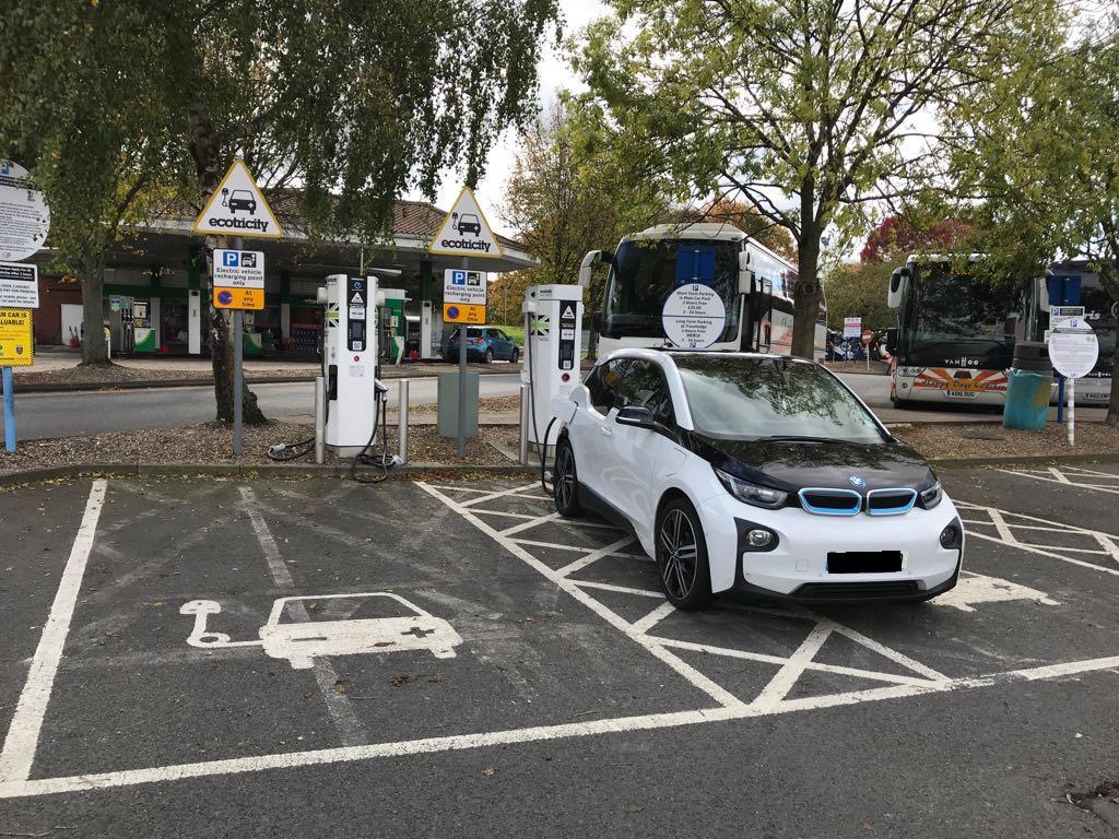 Chieveley Services M4/A34 | Moto Services, M4/A34 Motorway Jct 13 ...