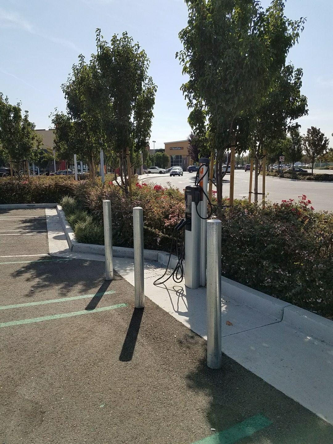 Fallon Gateway - Starbucks | Dublin, CA | EV Station