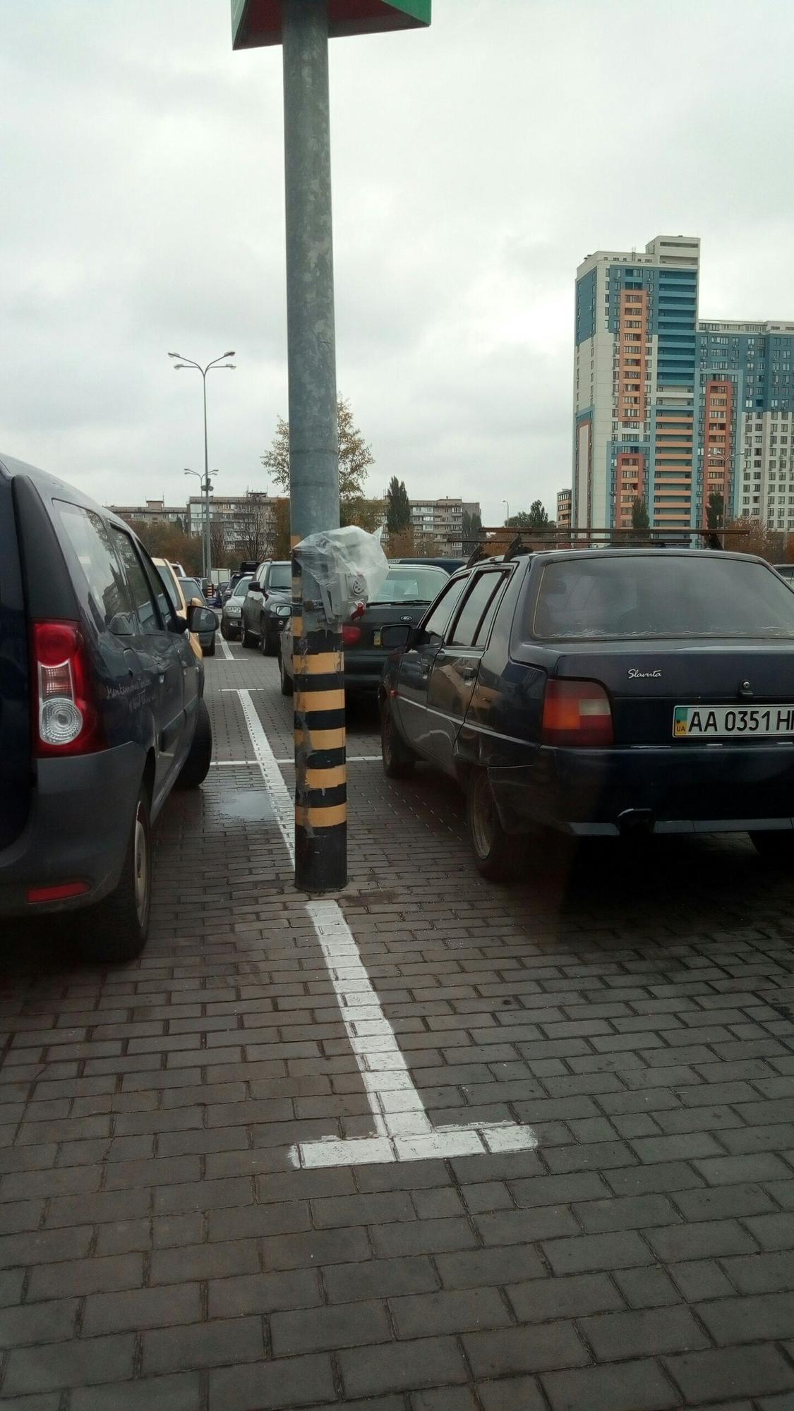 Epicenter K - столб D | Kyiv, Kyiv city | EV Station