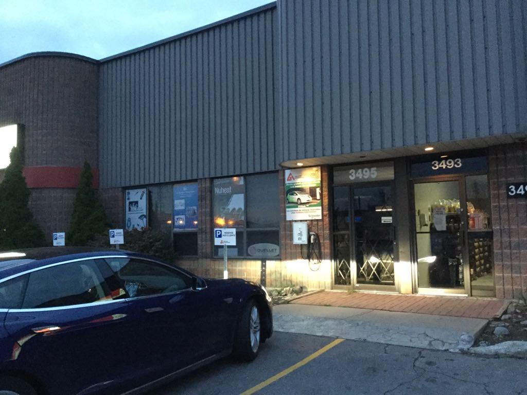 Guillevin International | Laval, QC | EV Station
