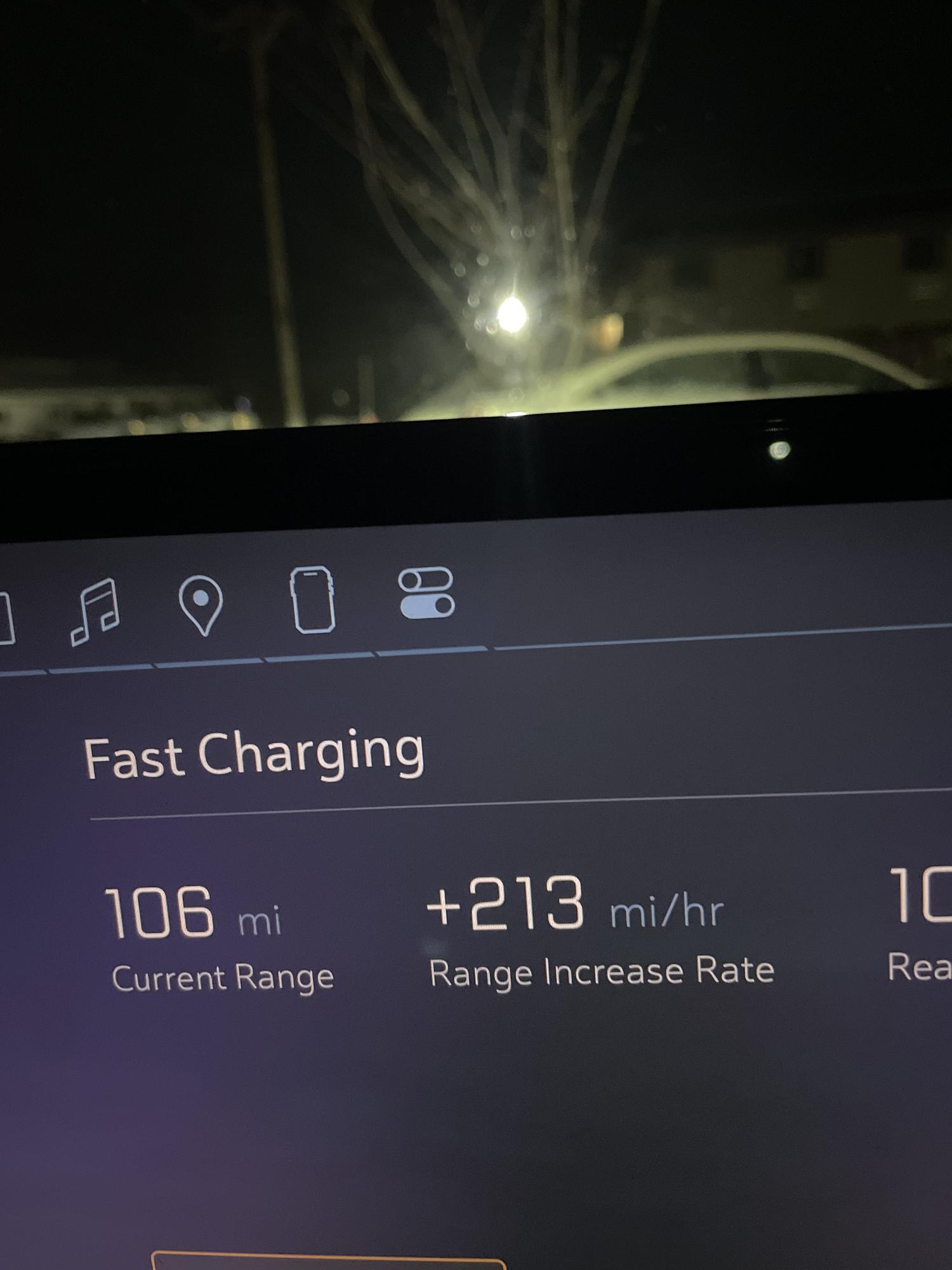 Stoudt Ross Ford Inc - Outer Lot | Valley City, ND | EV Station