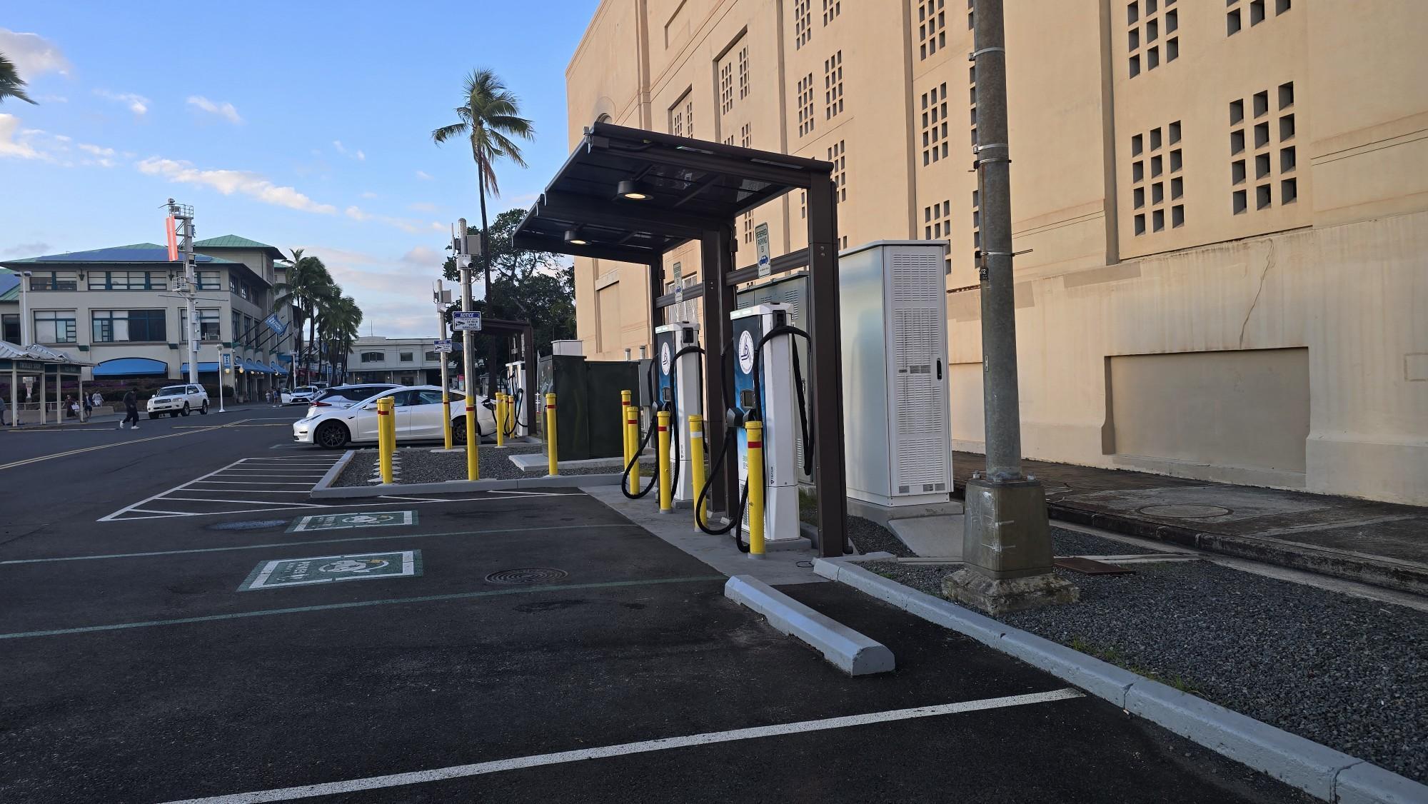 Aloha Tower | Honolulu, HI | EV Station