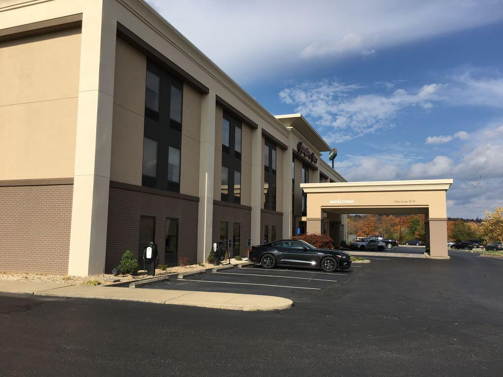 Hampton Inn Winfield/Teays Valley | Hurricane, WV | EV Station