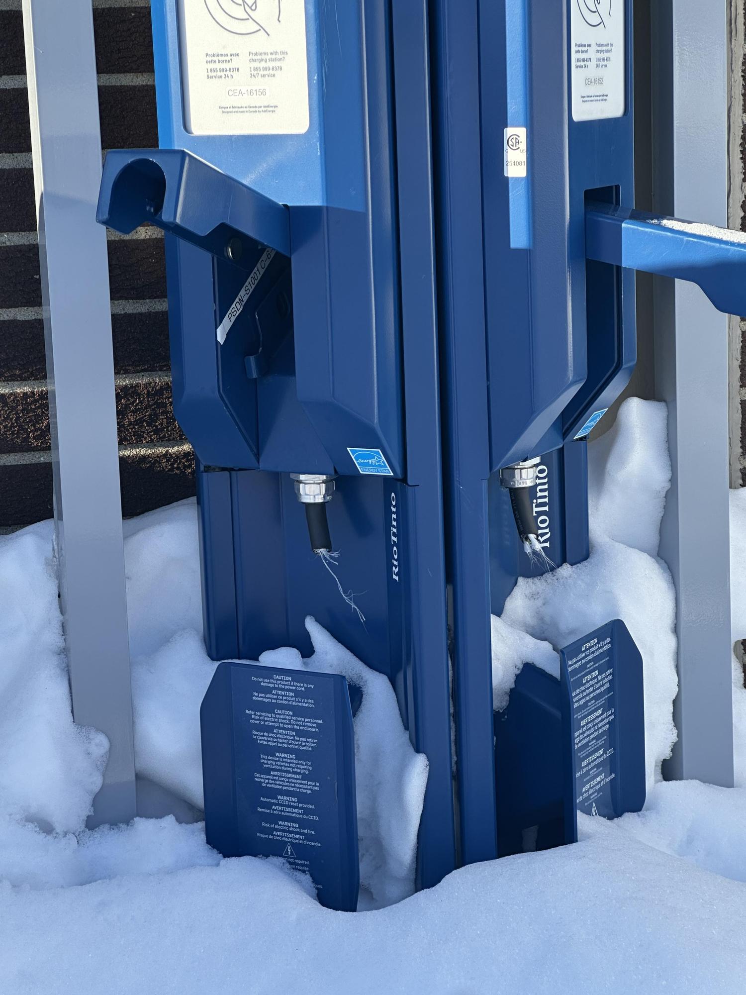 Aréna Bardy | Québec, QC | EV Station