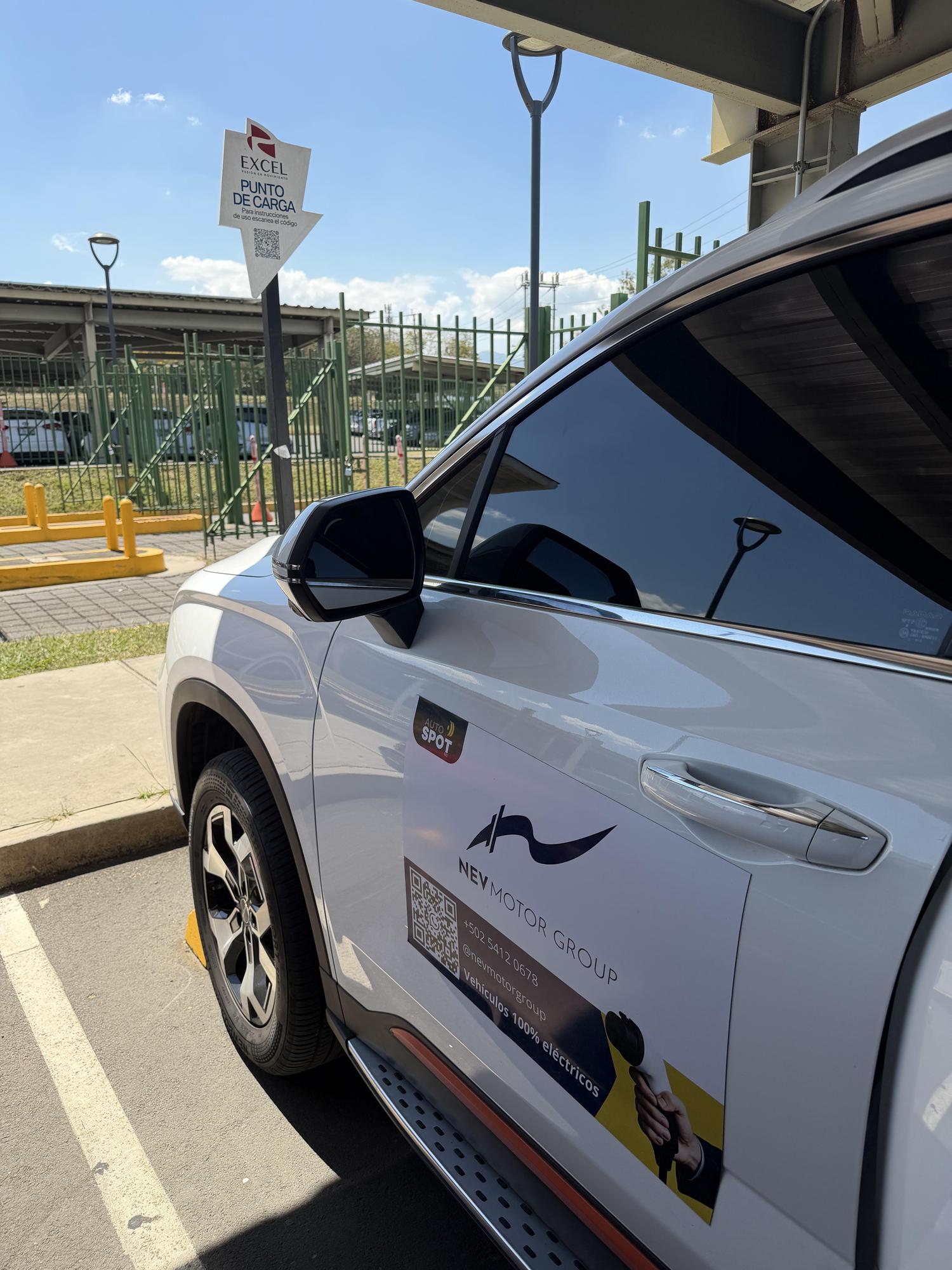 Metrocentro | Santa Ana, Santa Ana Department | EV Station