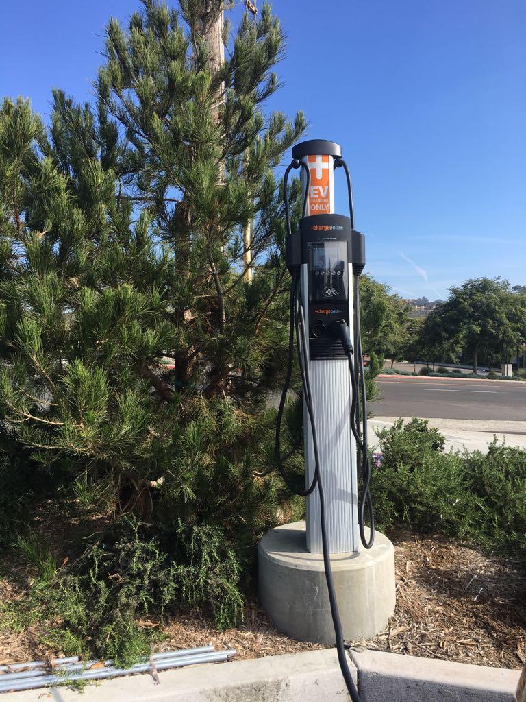 Solana Beach Library | Solana Beach, CA | EV Station