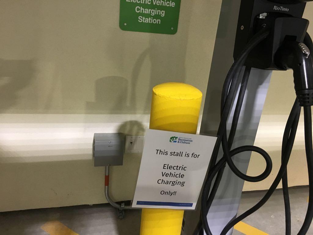 Delbrook Community Recreation Centre | North Vancouver, BC | EV Station