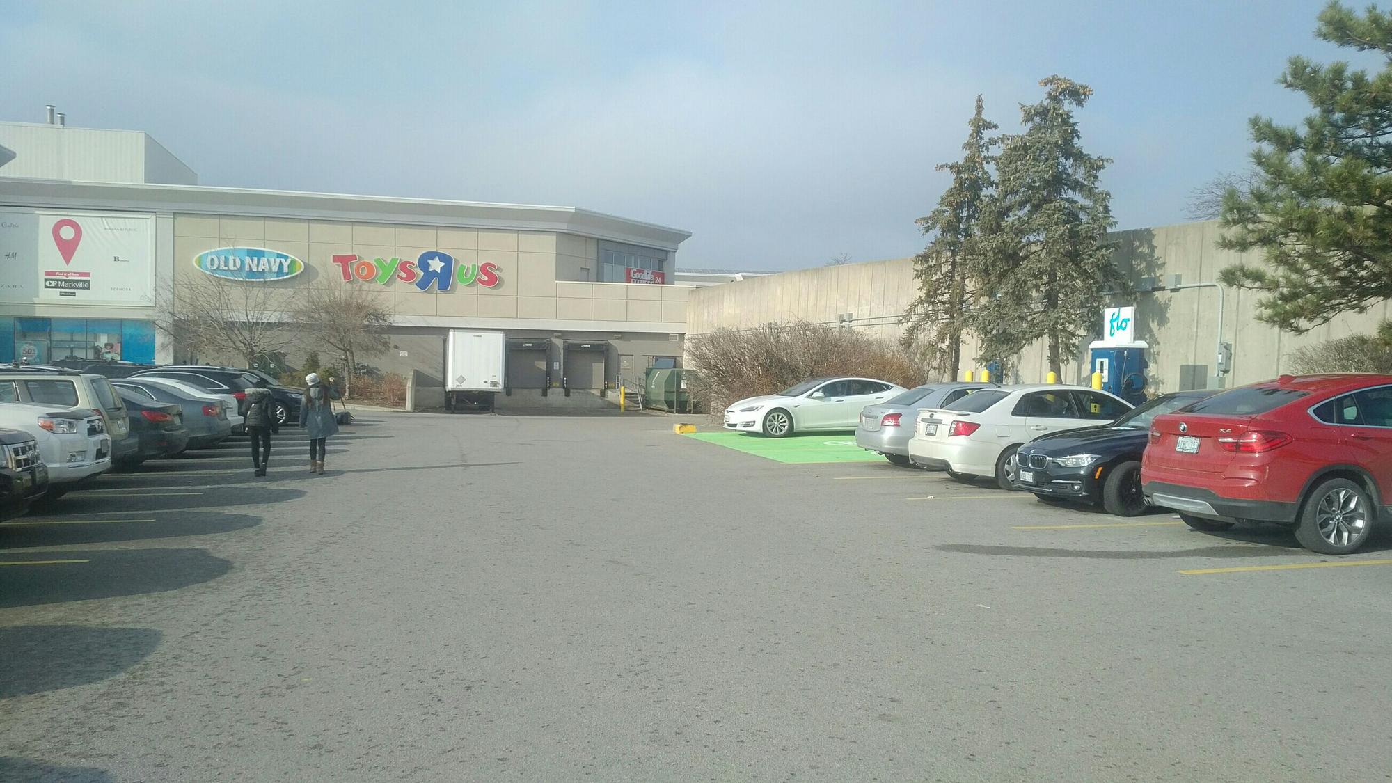 CF Markville Mall (1) | Markham, ON | EV Station