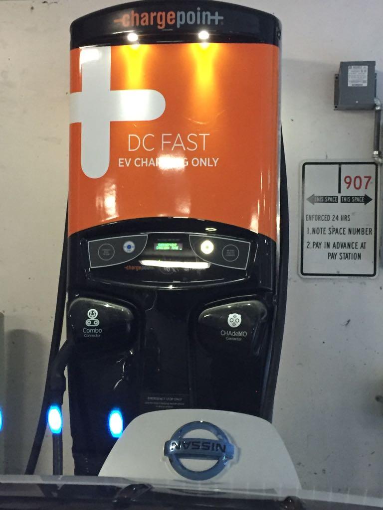 UWM - EMS Garage | Milwaukee, WI | EV Station