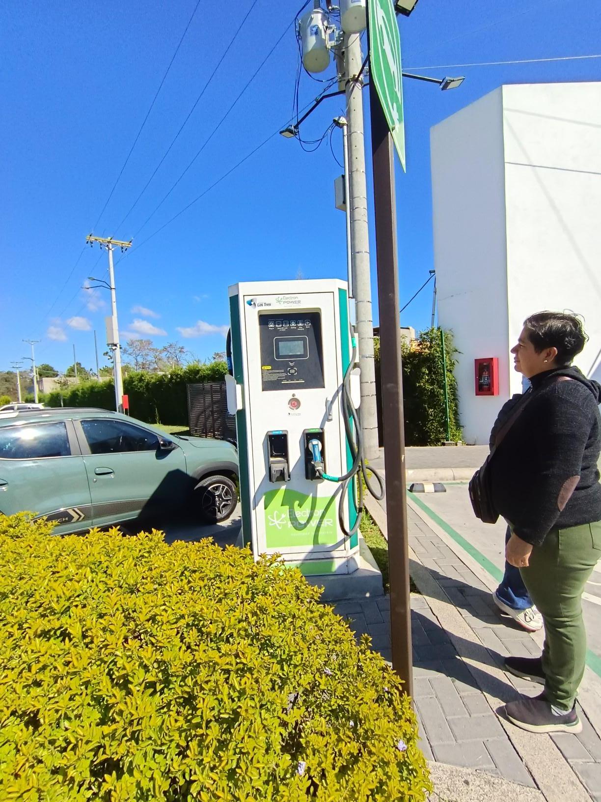 Interplaza Chimaltenango | El Tejar, Chimaltenango Department | EV Station