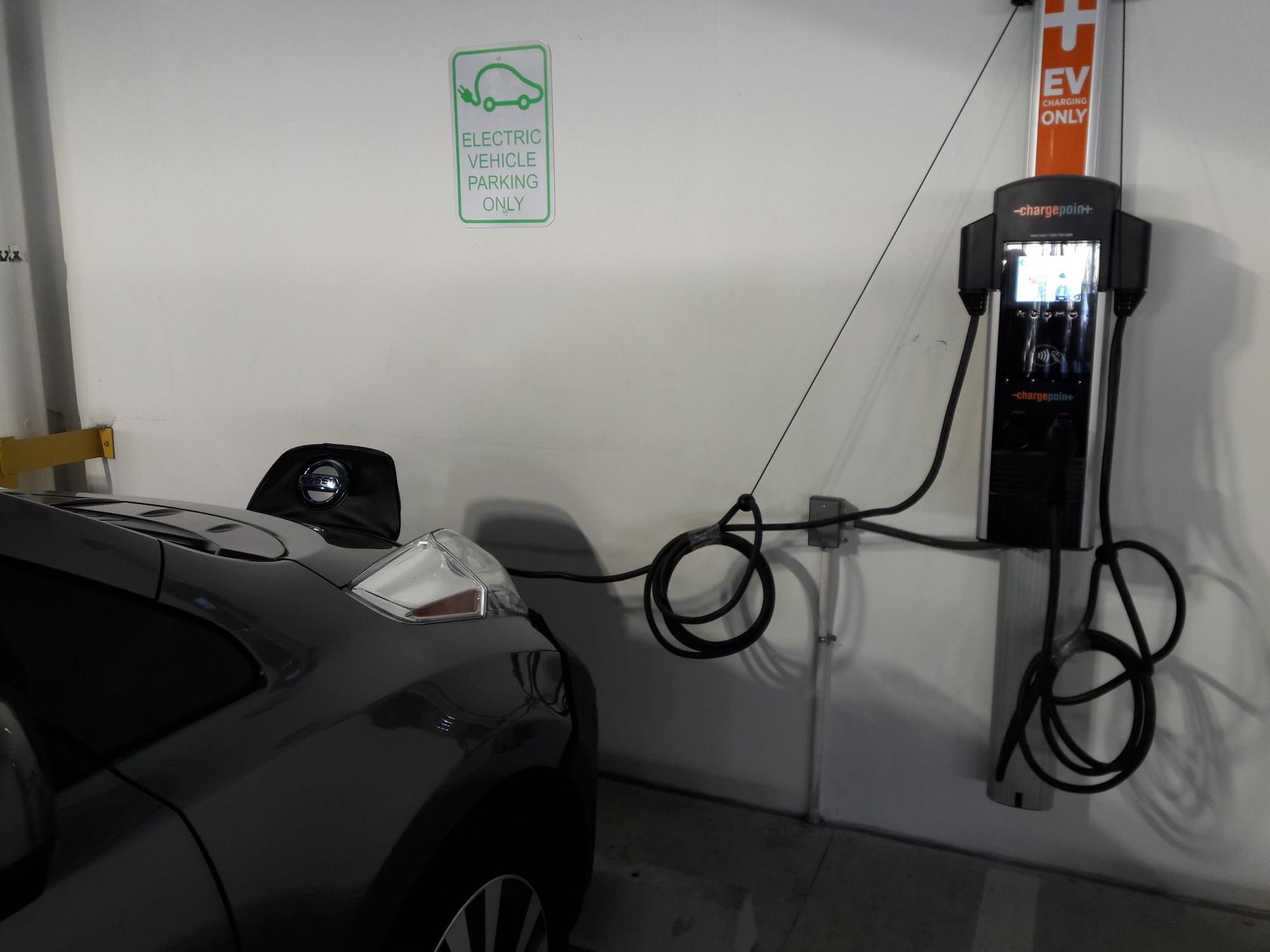 Brightline FTL Parking Garage | Fort Lauderdale, FL | EV Station