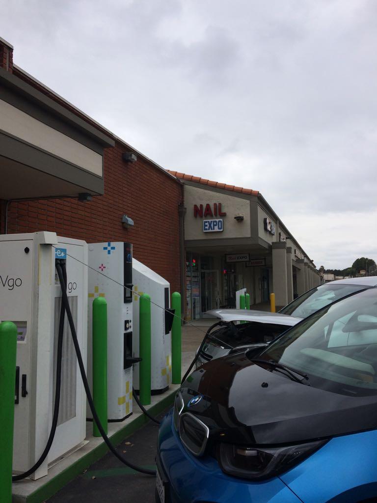 Larwin Square | Tustin, CA | EV Station
