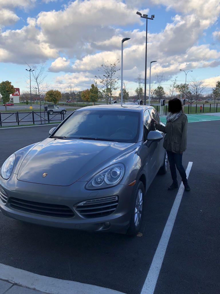 Porsche Rive-Sud | Longueuil, QC | EV Station