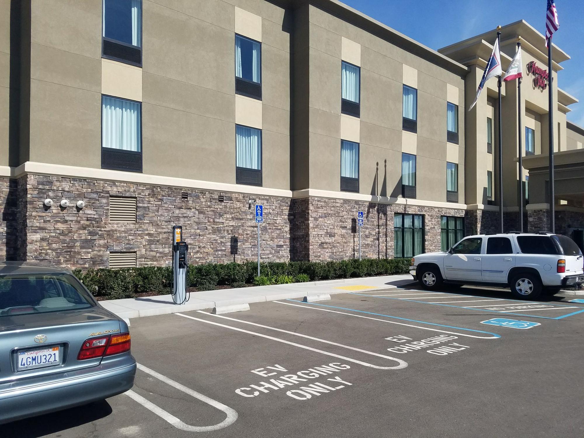 Hampton Inn Turlock | Turlock, CA | EV Station