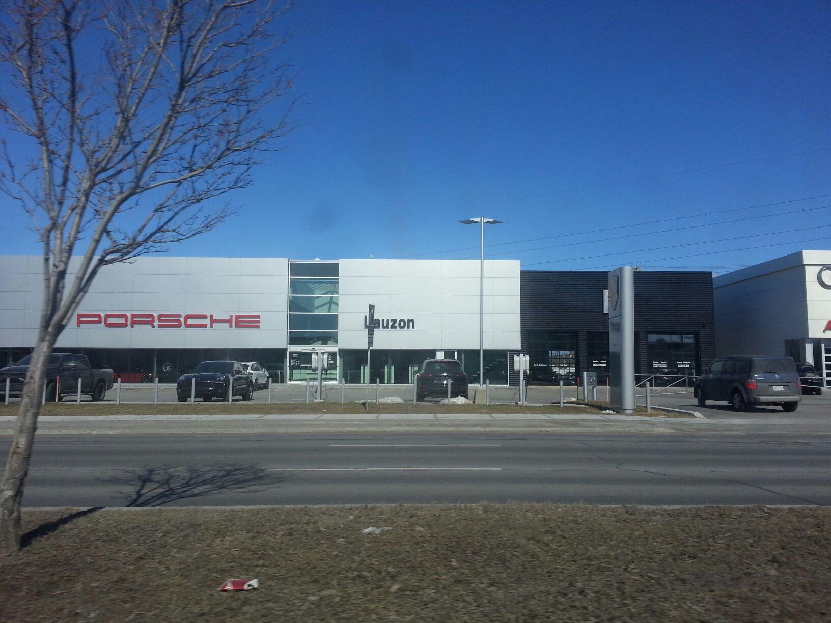 Porsche Lauzon | Laval, QC | EV Station