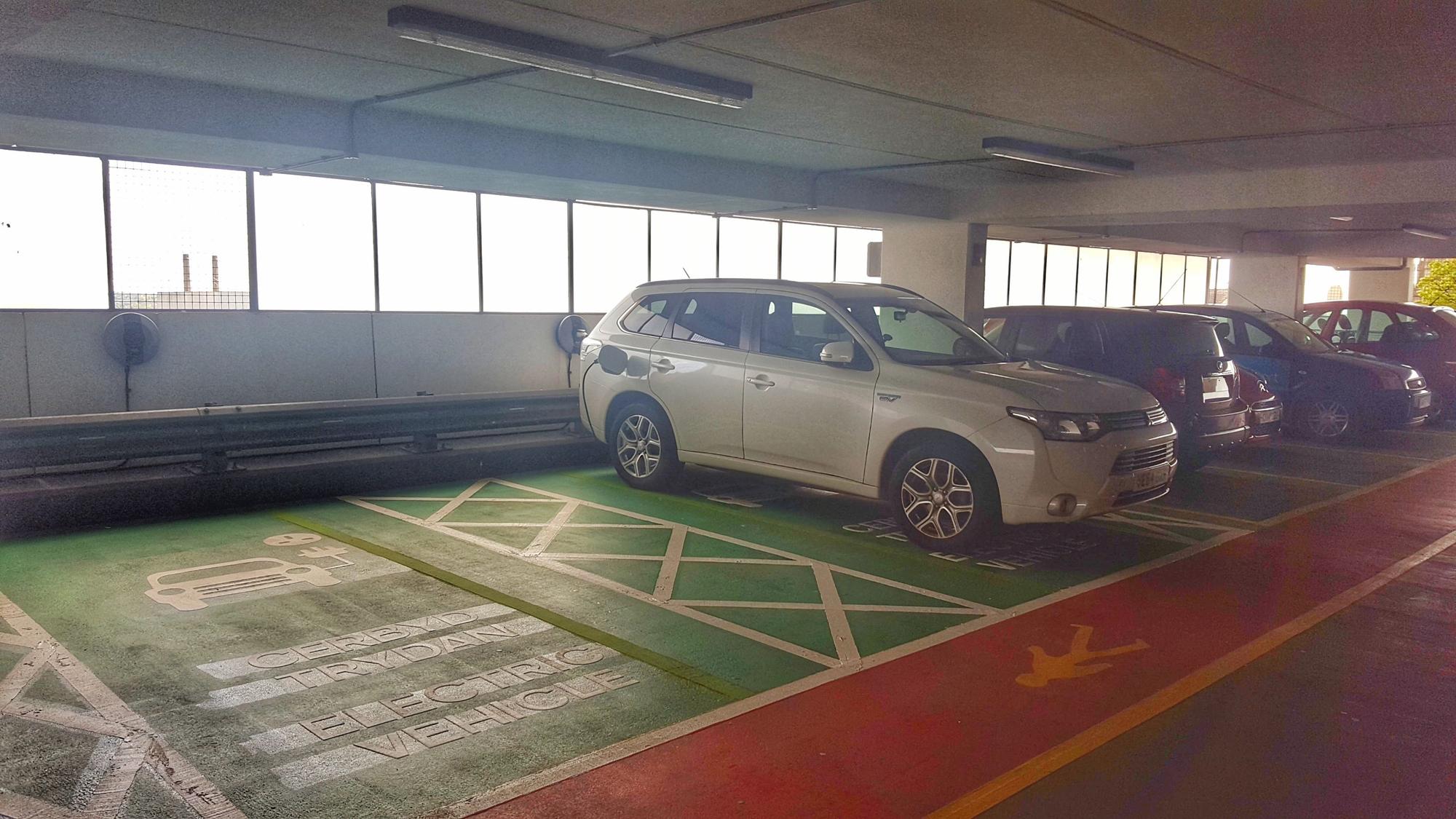 Park Square Multi-storey Car Park | Newport, Wales | EV Station