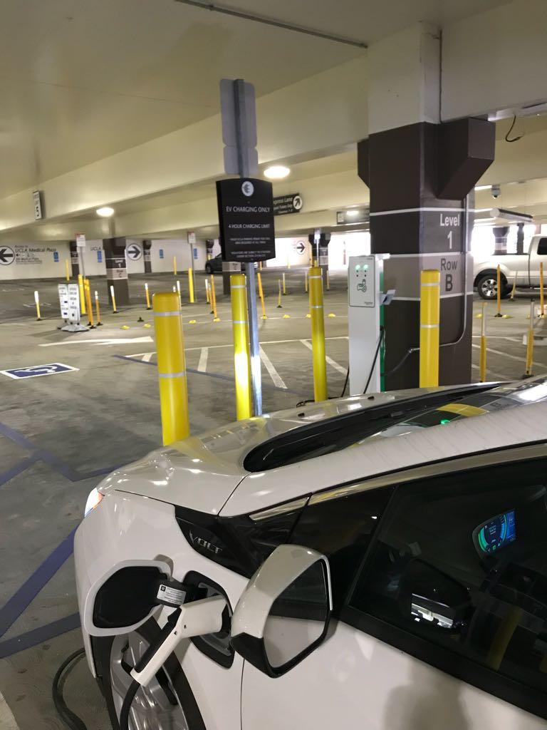 UCLA - Parking Lot 1 | Los Angeles, CA | EV Station