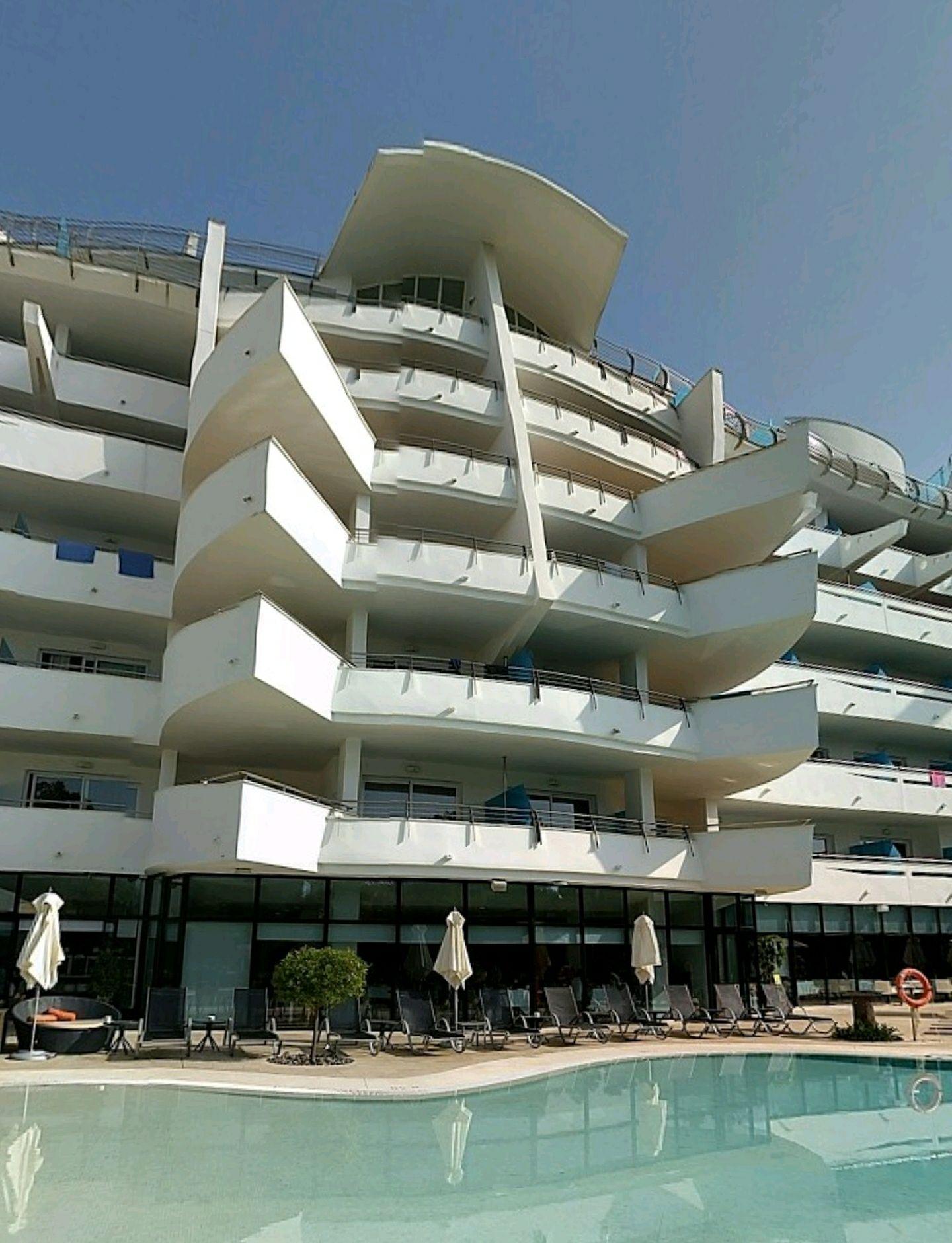 Senator Banús Spa Hotel | El Paraíso, AL | EV Station