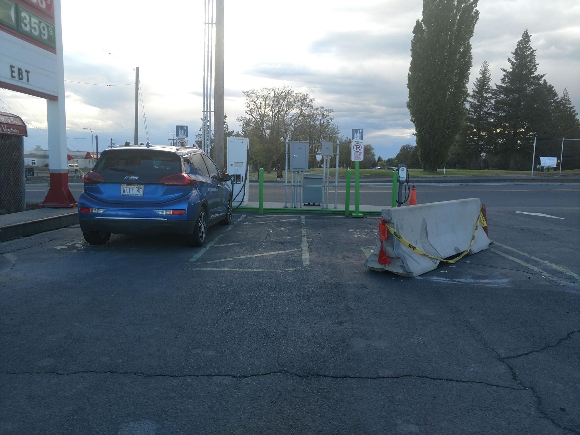UCLA - Parking Structure 32 | Los Angeles, CA | EV Station