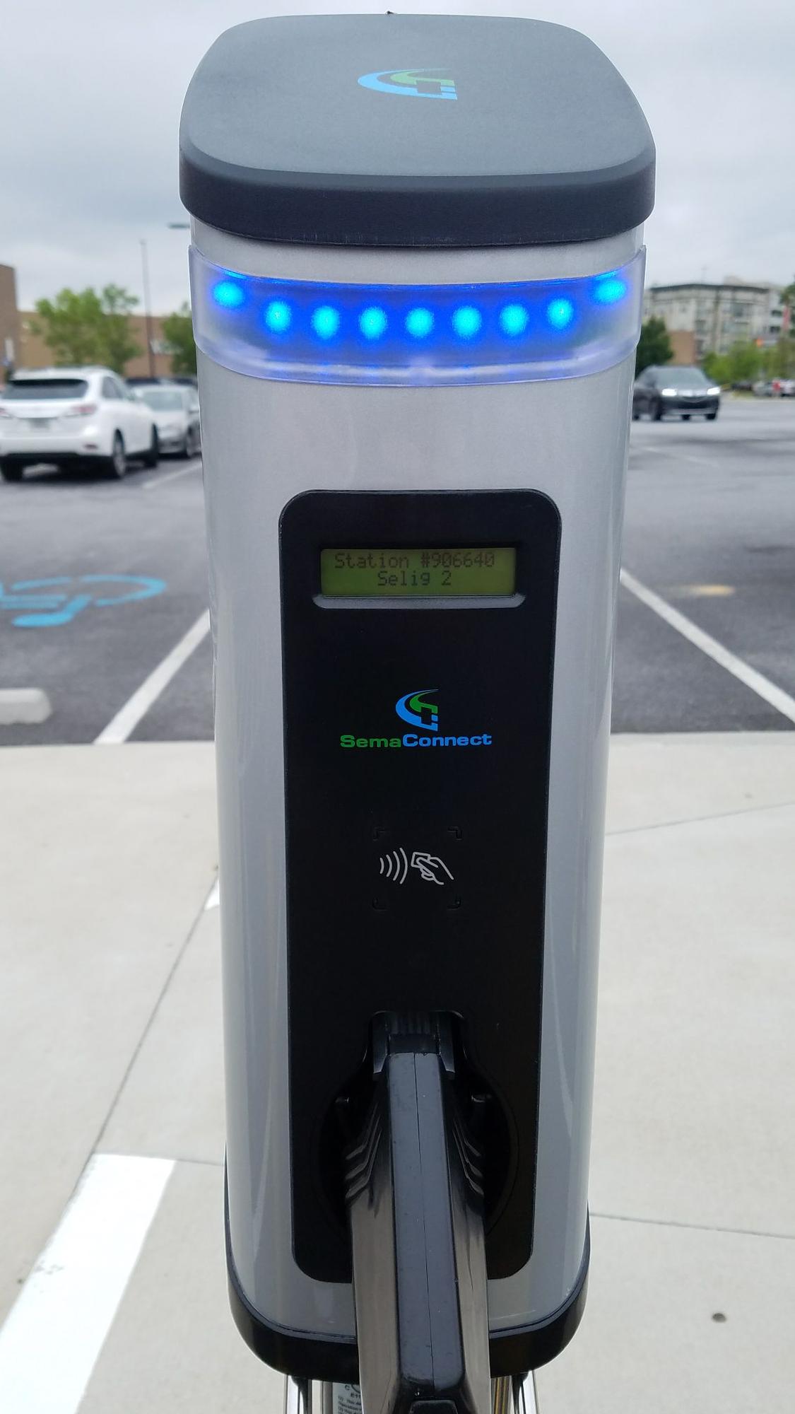 Suburban Plaza | Decatur, GA | EV Station