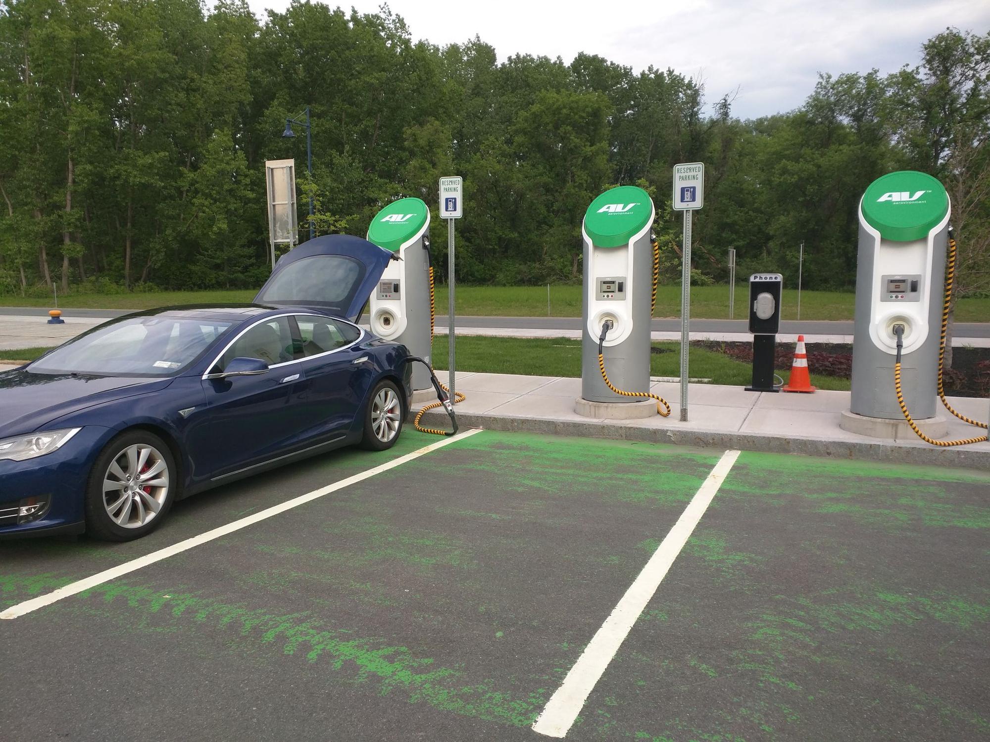 Mohawk Valley Welcome Center | Randall, NY | EV Station