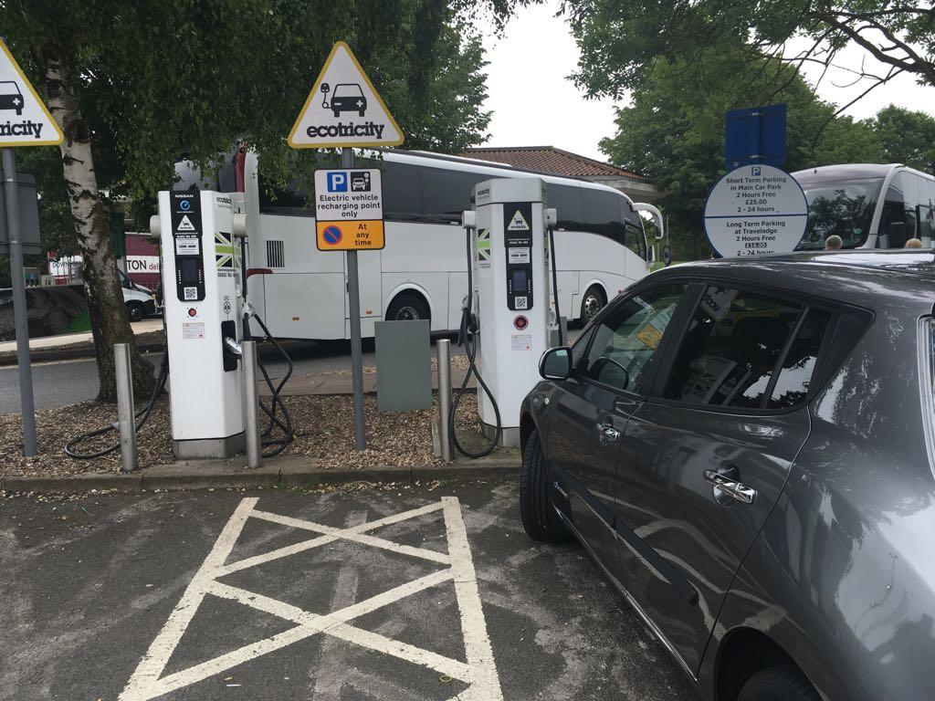 Chieveley Services M4/A34 | Moto Services, M4/A34 Motorway Jct 13 ...