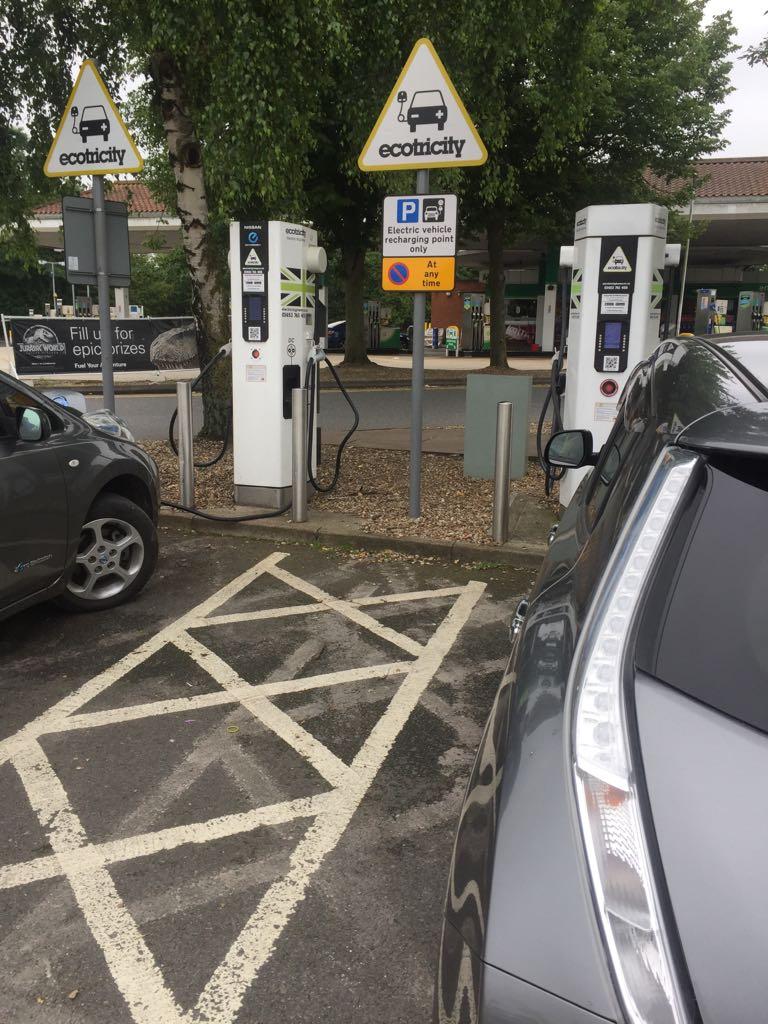 Chieveley Services M4/A34 | Moto Services, M4/A34 Motorway Jct 13 ...