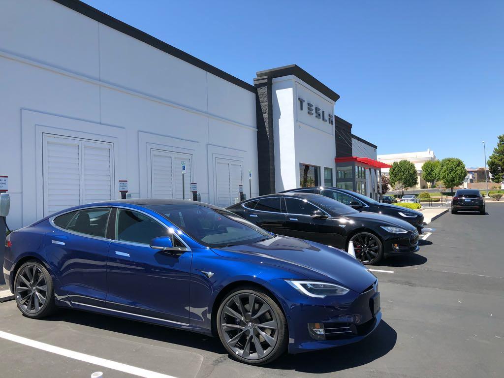 Tesla | Las Vegas, NV | EV Station