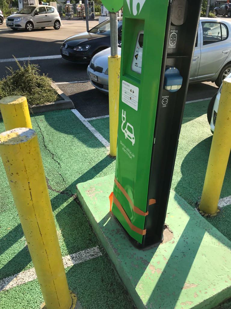 Carrefour Marche | Divonne-les-Bains, Auvergne-Rhône-Alpes | EV Station