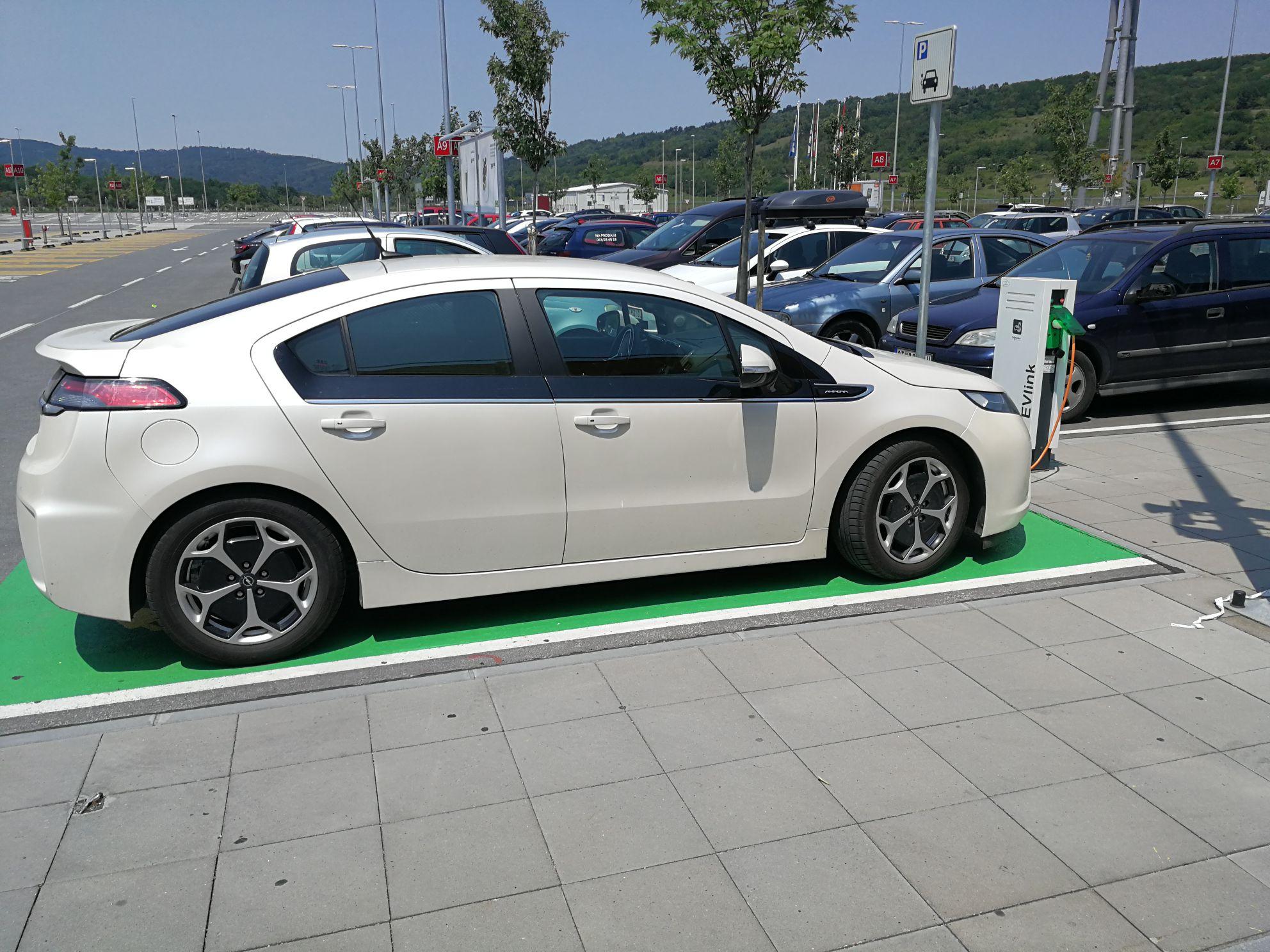 AVA Shopping Park - IKEA (2) | Astrid Lindgren 11, 11090 Beograd (Zuce ...