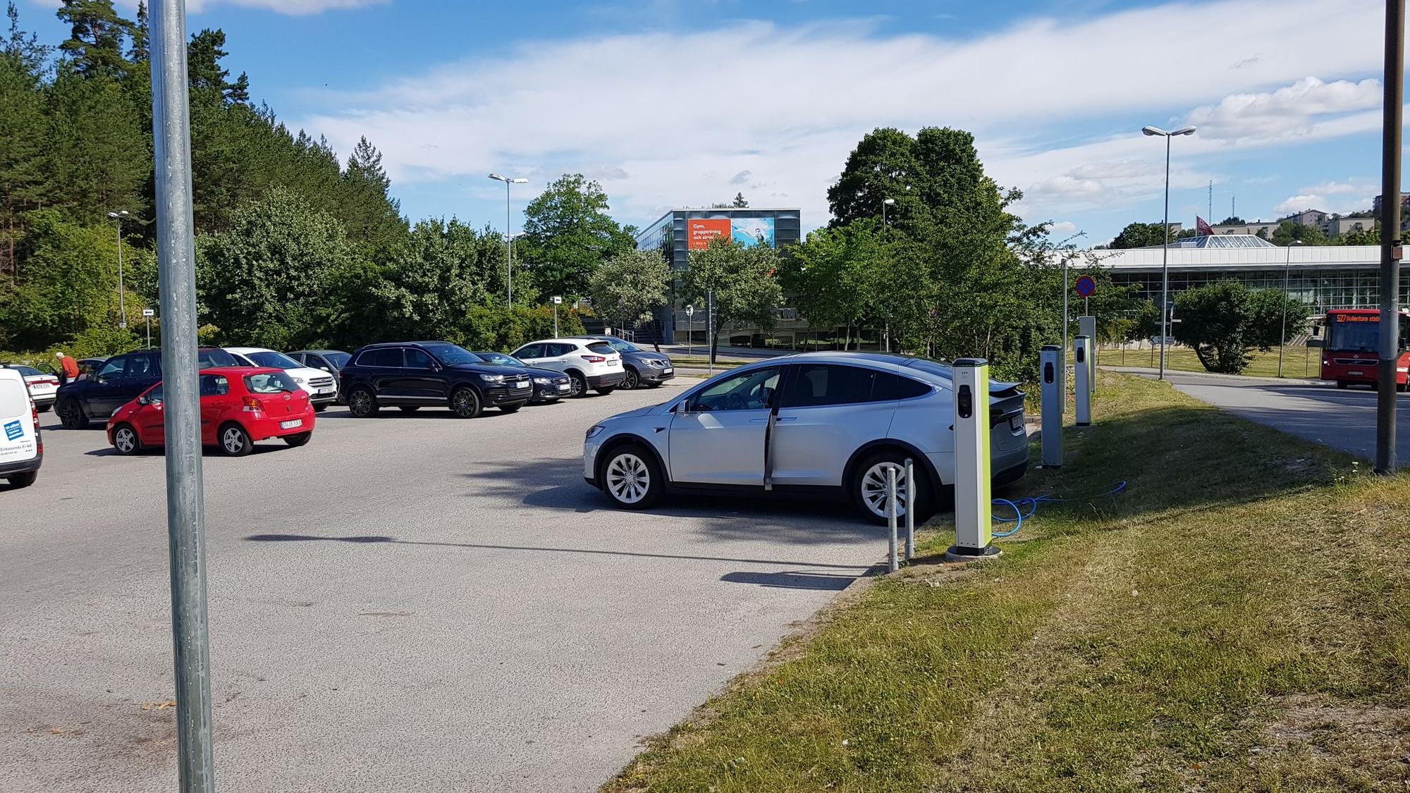 Sollentuna Simhall | Sollentuna, Stockholms län | EV Station